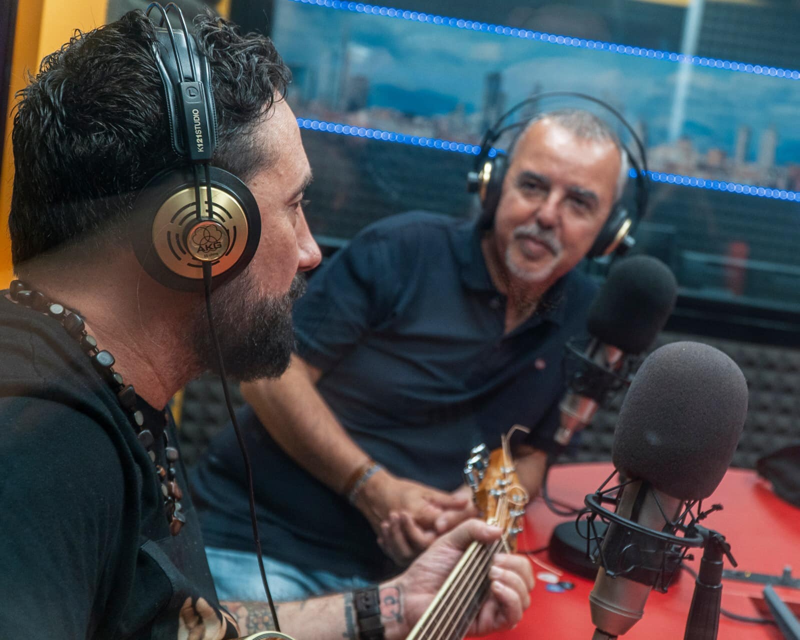 Radio Lombardia tra le radio più conosciute della regione - Prima la ...